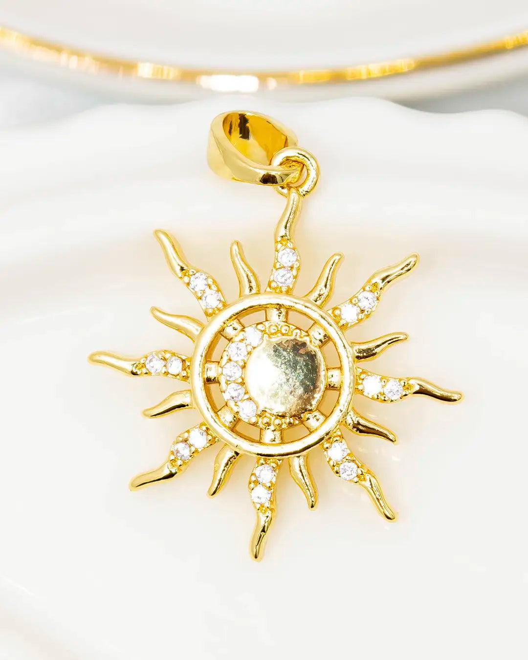 Dije sol con luna – Bisumedellin